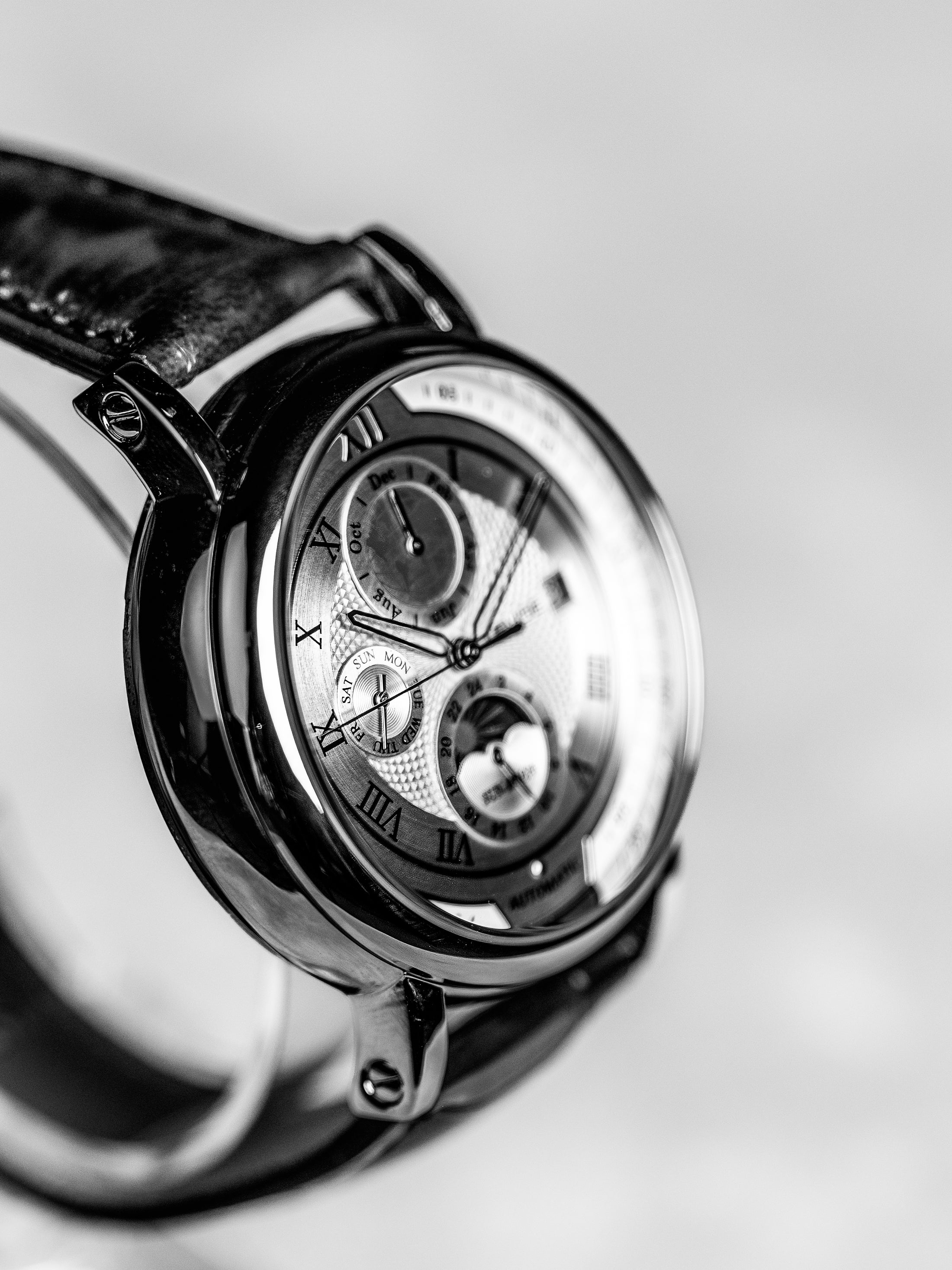 Huguenin Watchmaker – Exceptional Swiss Watches